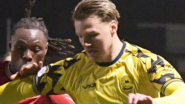 Striker Cooke signs new Torquay United contract