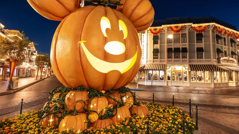 Disneyland's fall line-up: Exciting Halloween events and seasonal ...