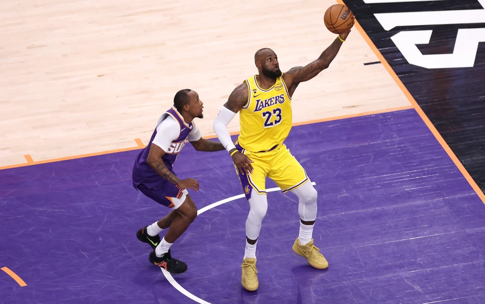 Lakers weigh LeBron future as draft and trade plans loom