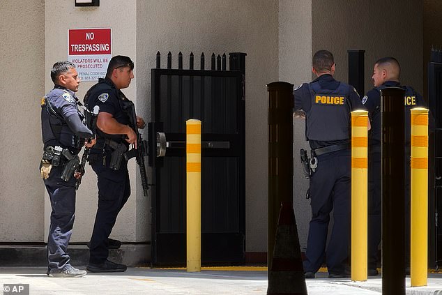 Hostage situation in California as bank robber threatens bomb attack