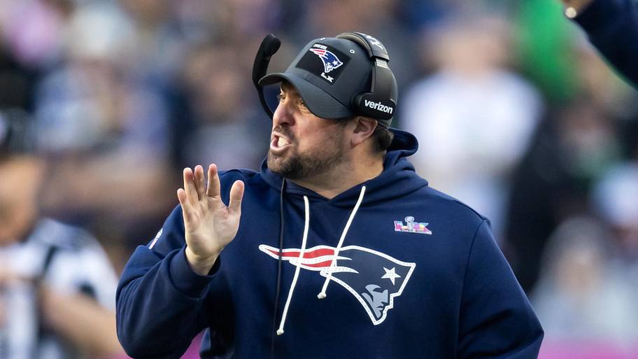 Patriots coach praised for his work in 2025 suddenly has much more to prove