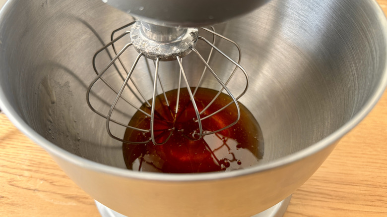 Super simple whipped honey recipe