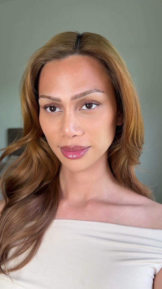 Trying the new Huda Beauty blush palette