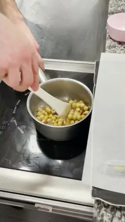 Caramelized hazelnuts cooking ASMR