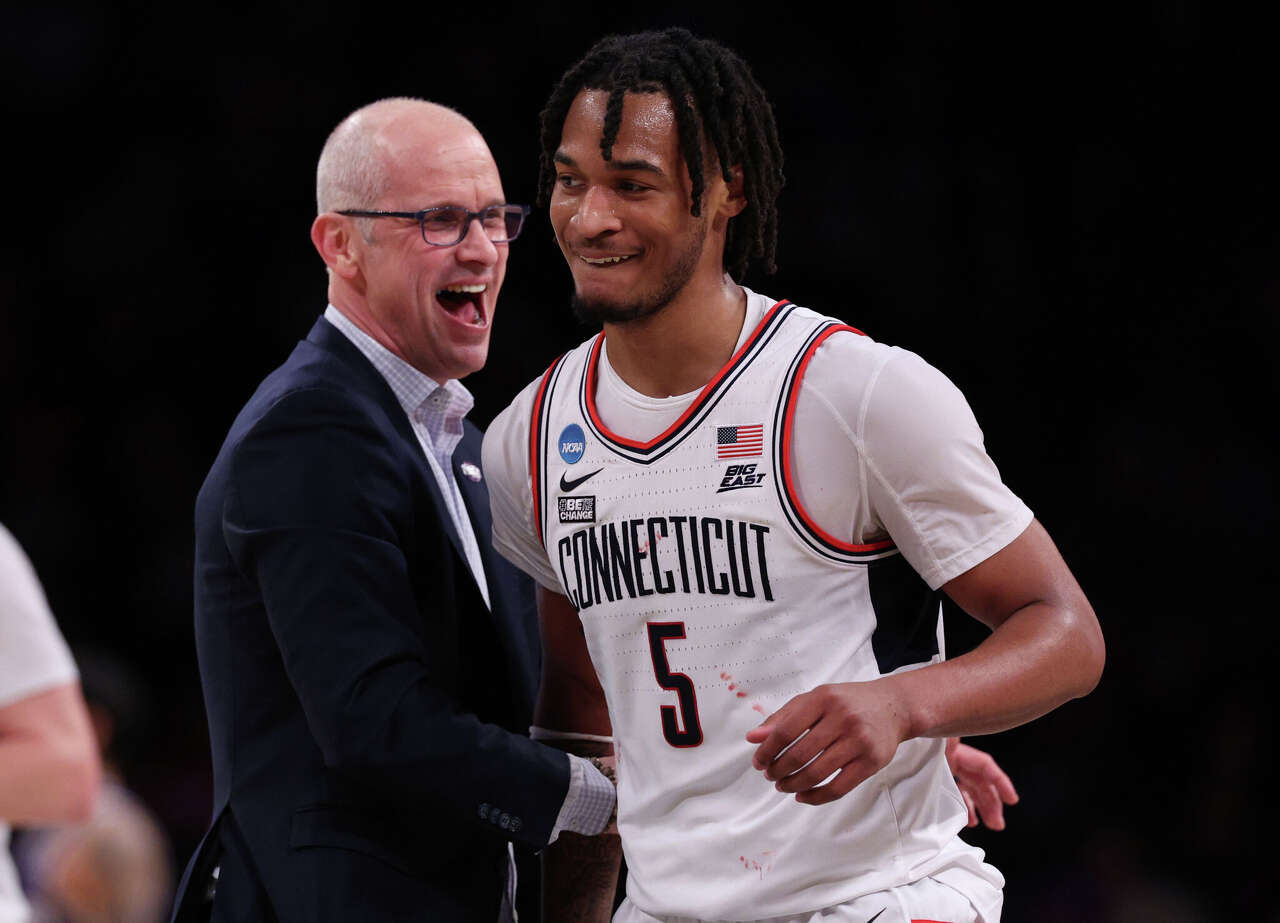Dan Hurley marvels at Stephon Castle's rise from UConn to NBA Finals ...