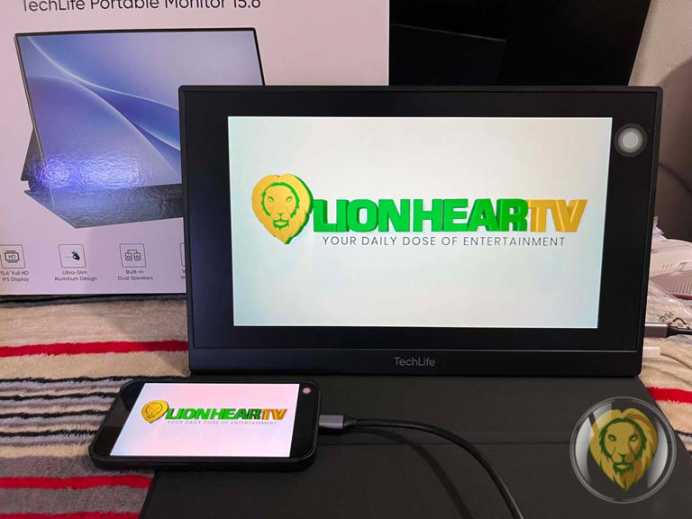 TechLife portable monitor 15.6: A portable second screen designed to ...