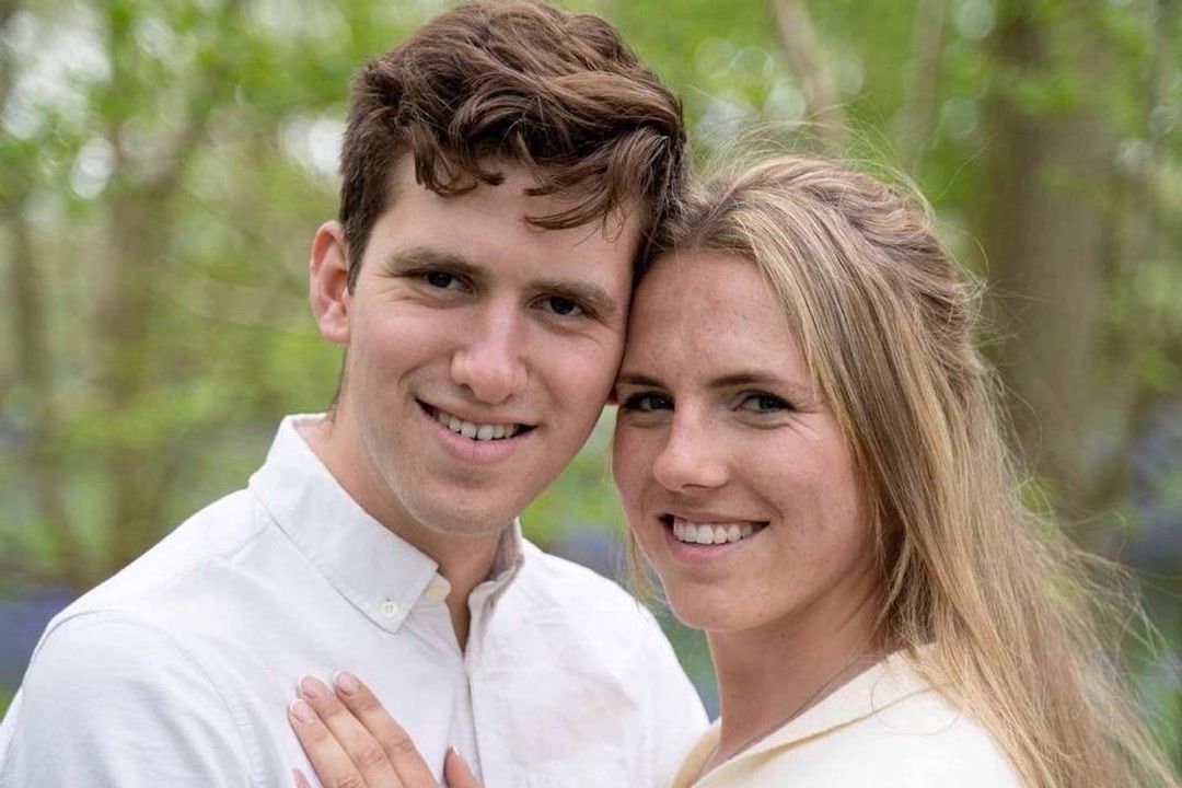 Stephanie Phillips expected at Peter's wedding