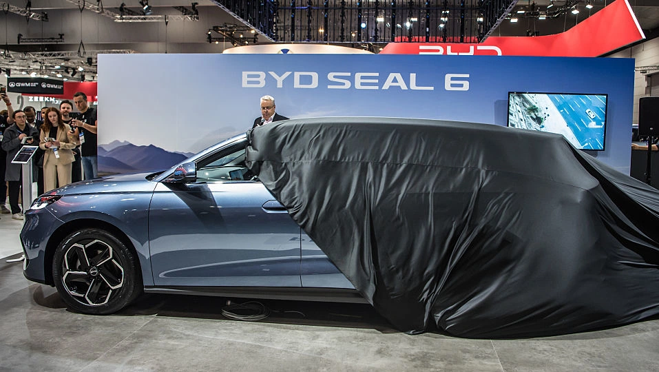 Mitsubishi details 13-model rollout as BYD makes record EV delivery