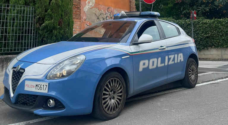 Ruba nelle auto in sosta spaccando i finestrini: scoperto mentre ...
