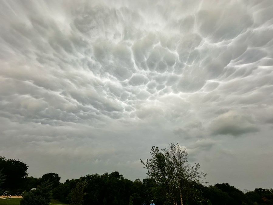 Strong to severe storms, fire danger and heat all possible for Monday