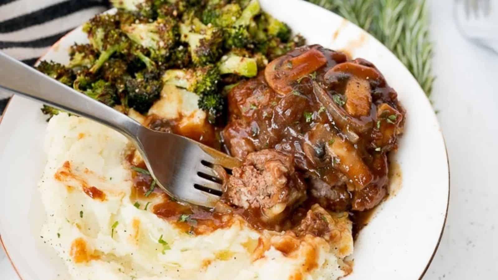 14 ground beef dinners that skip the pasta but keep the comfort