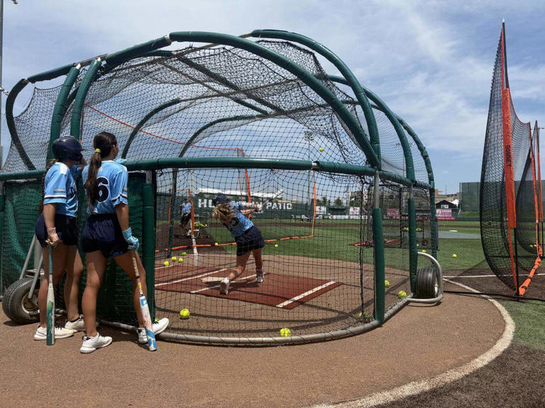 'Kansas City means everything to us': KC Diamonds softball team eager ...