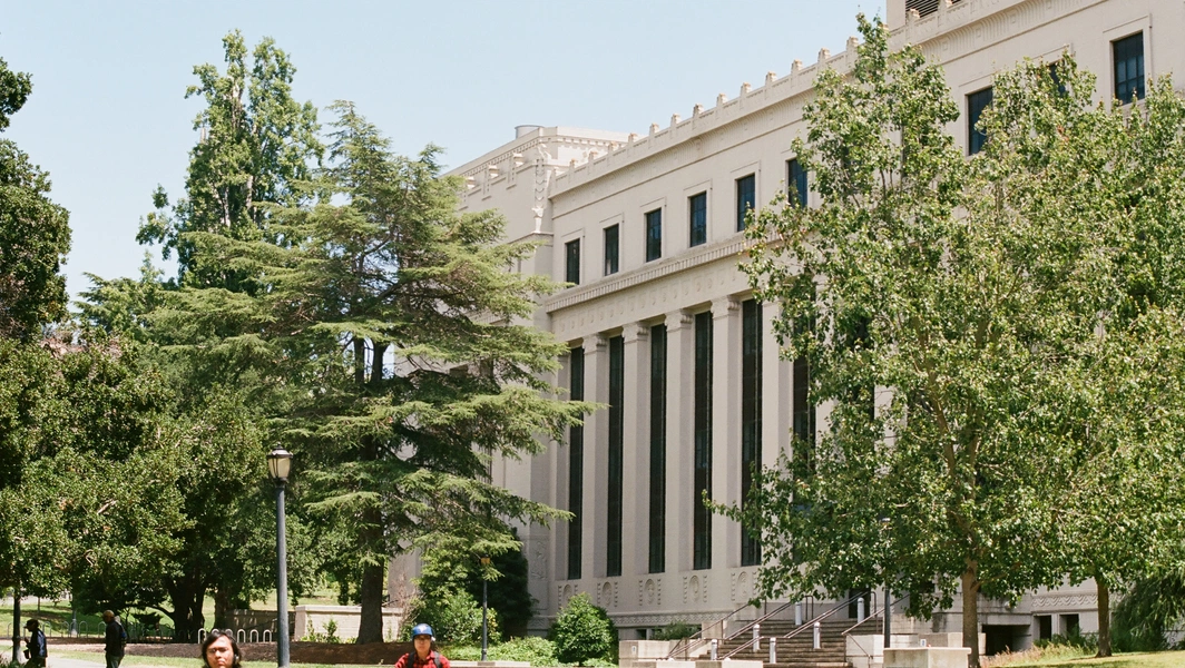 Over 1,100 UC STEM professors urge SAT return amid math gaps