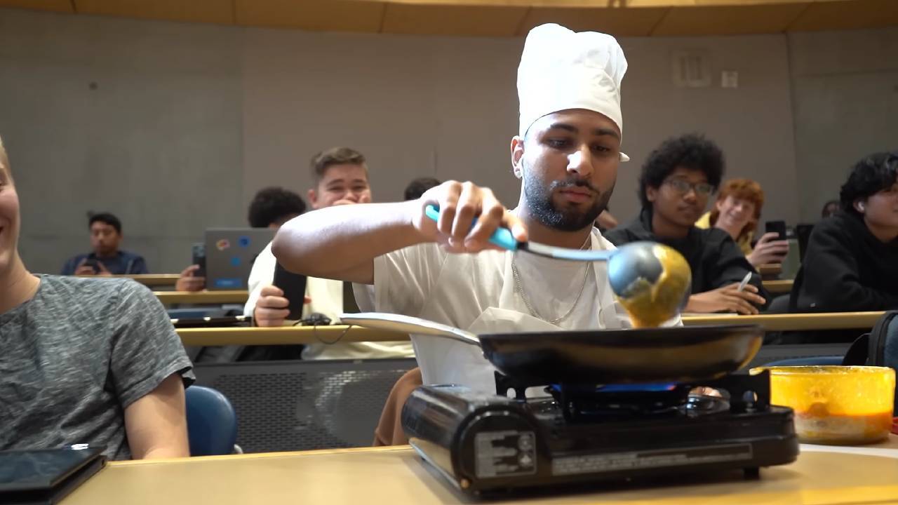 YouTuber sued for cooking curry in university lecture