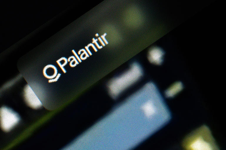 Catholic sisters push Palantir on human rights as faith leaders rally ...