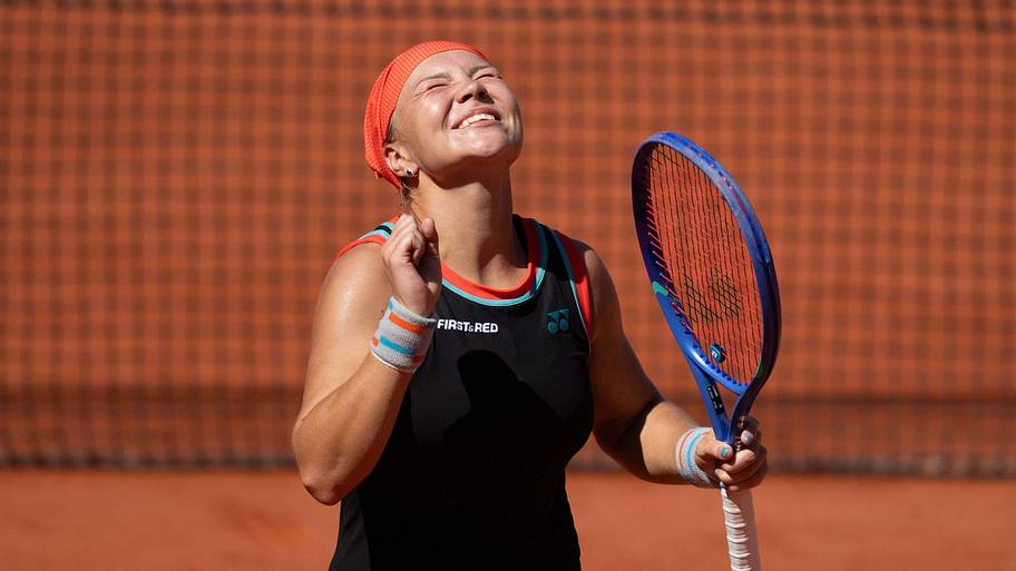 Shnaider shocks Sabalenka in seismic Roland Garros upset