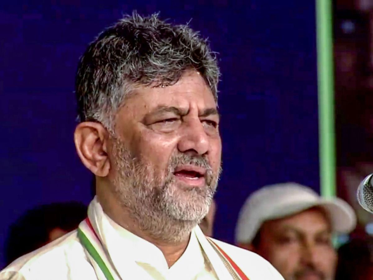 Karnataka anthem vs Vande Mataram: Protocol confusion at DK Shivakumar ...