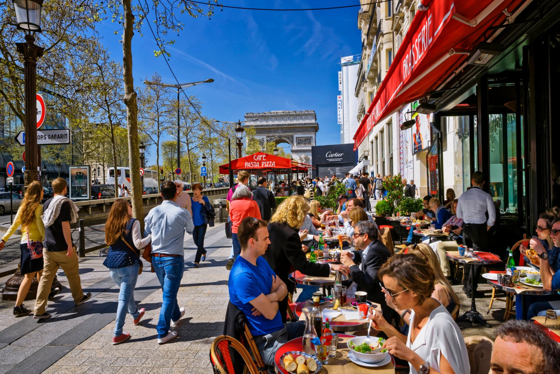 Restaurants across Europe are banning ketchup and mayo sachets — to ...