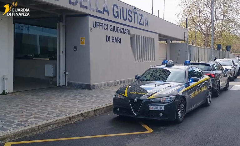 Fondi di Pugliapromozione per usi personali, sequestri per 1,3 milioni