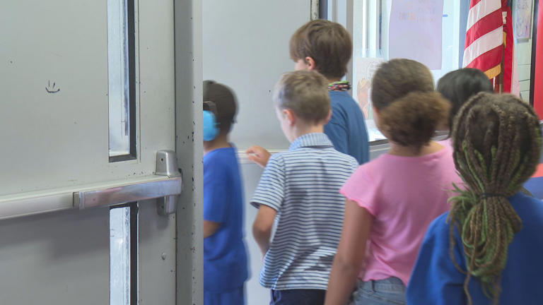Maxwell Elementary students celebrate last day of school