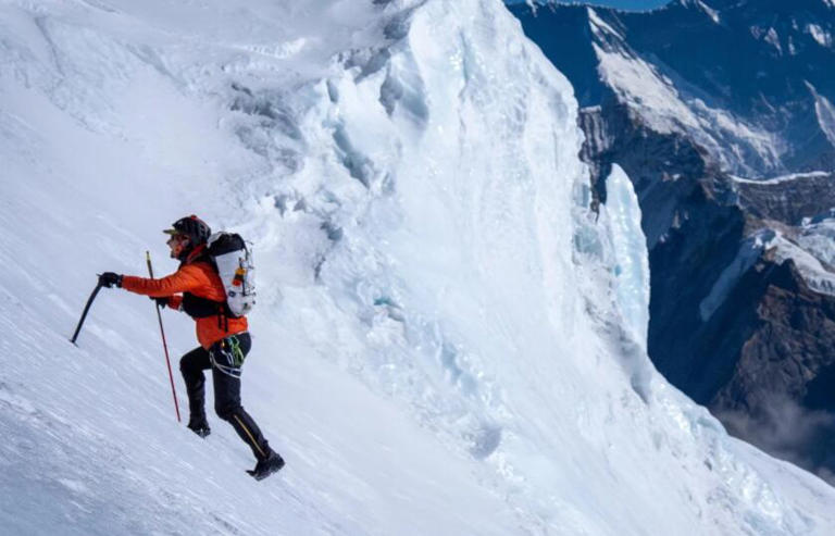 Mass. runner smashes 23-year Mount Everest record, reaches summit in ...