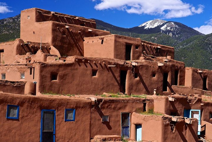 20 indigenous structures that rival modern architecture