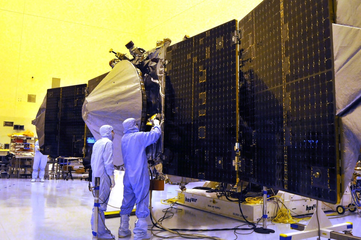NASA’s MAVEN spacecraft declared dead after six months of silence