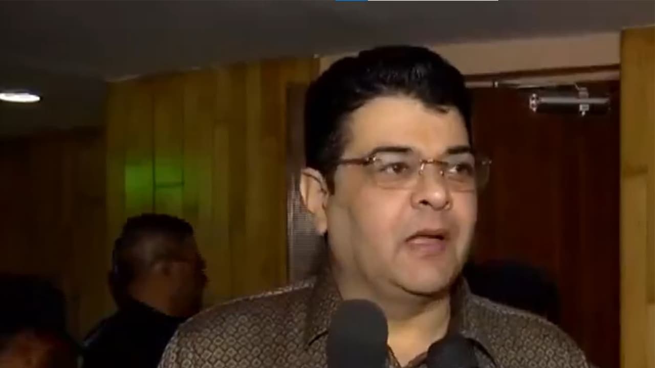 Saket building collapse: AAP leader alleges MCD corruption, negligence