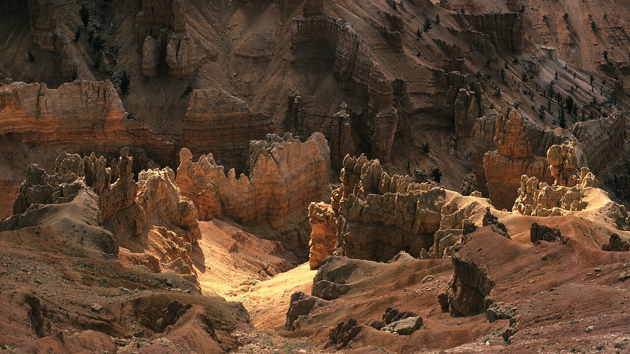 Southern Utah has a bigger, wilder version of Bryce Canyon, and almost ...