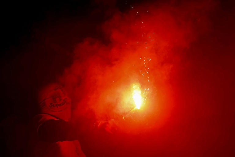 XXL-Strafe nach Derby: HSV und St. Pauli müssen für Pyro-Chaos über 600 ...