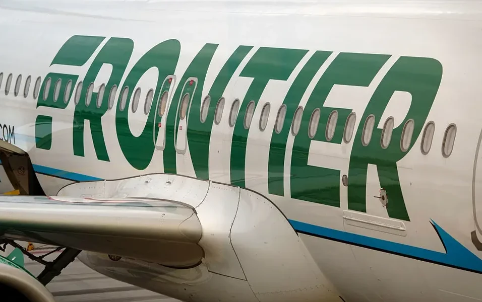 Frontier passenger charged after mid-flight choking and cockpit attempt
