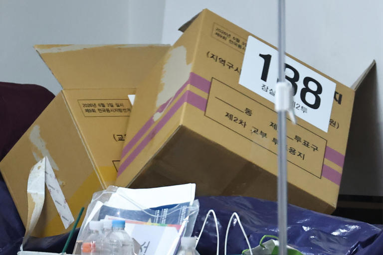 Cheong Wa Dae: Ballot shortage National Election Commission’s ...