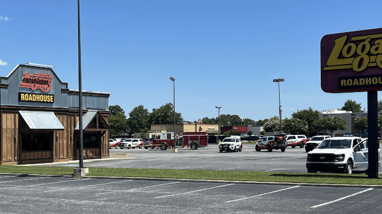 Fire quickly contained at Logan's Roadhouse in Greenville