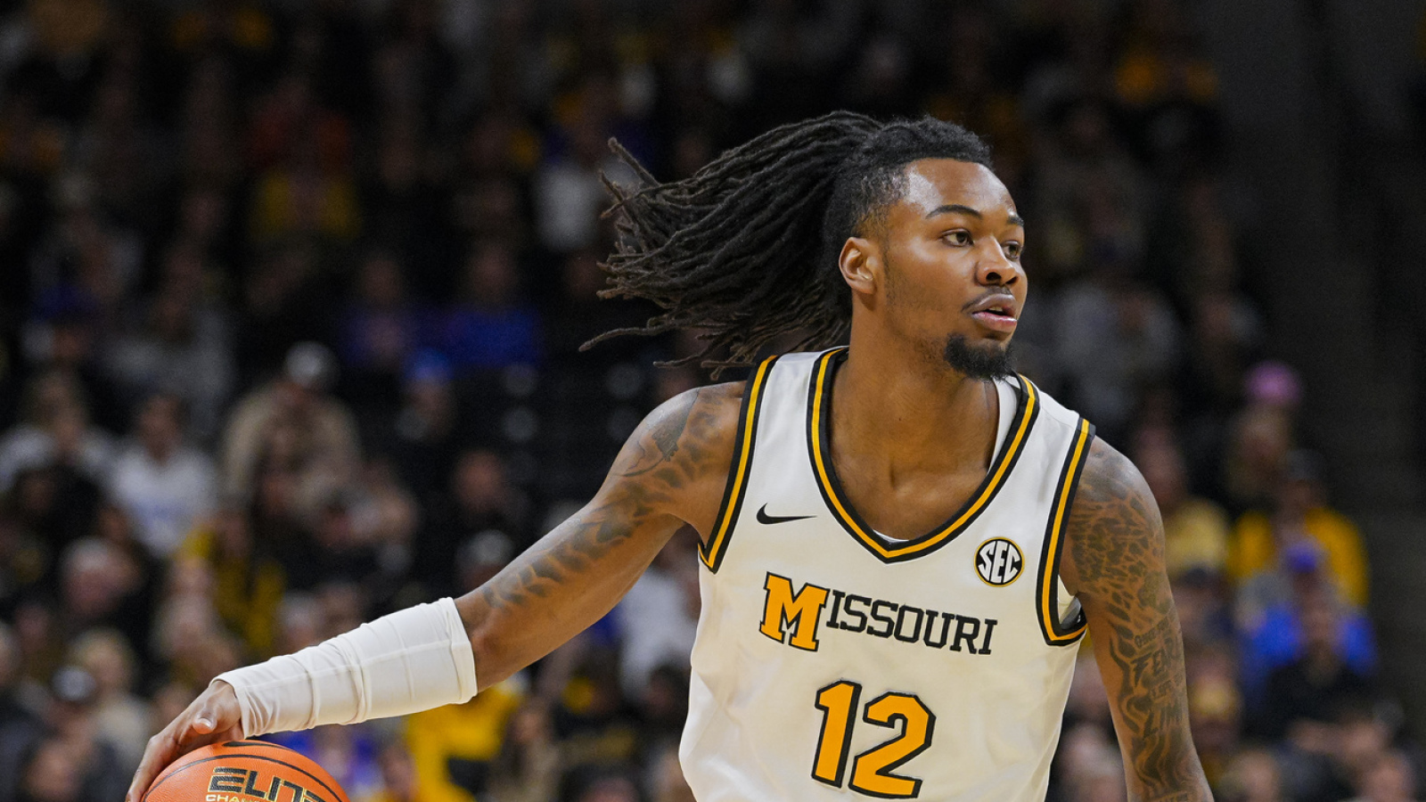 Former 4-star basketball prospect from Las Vegas has transferred to UNLV