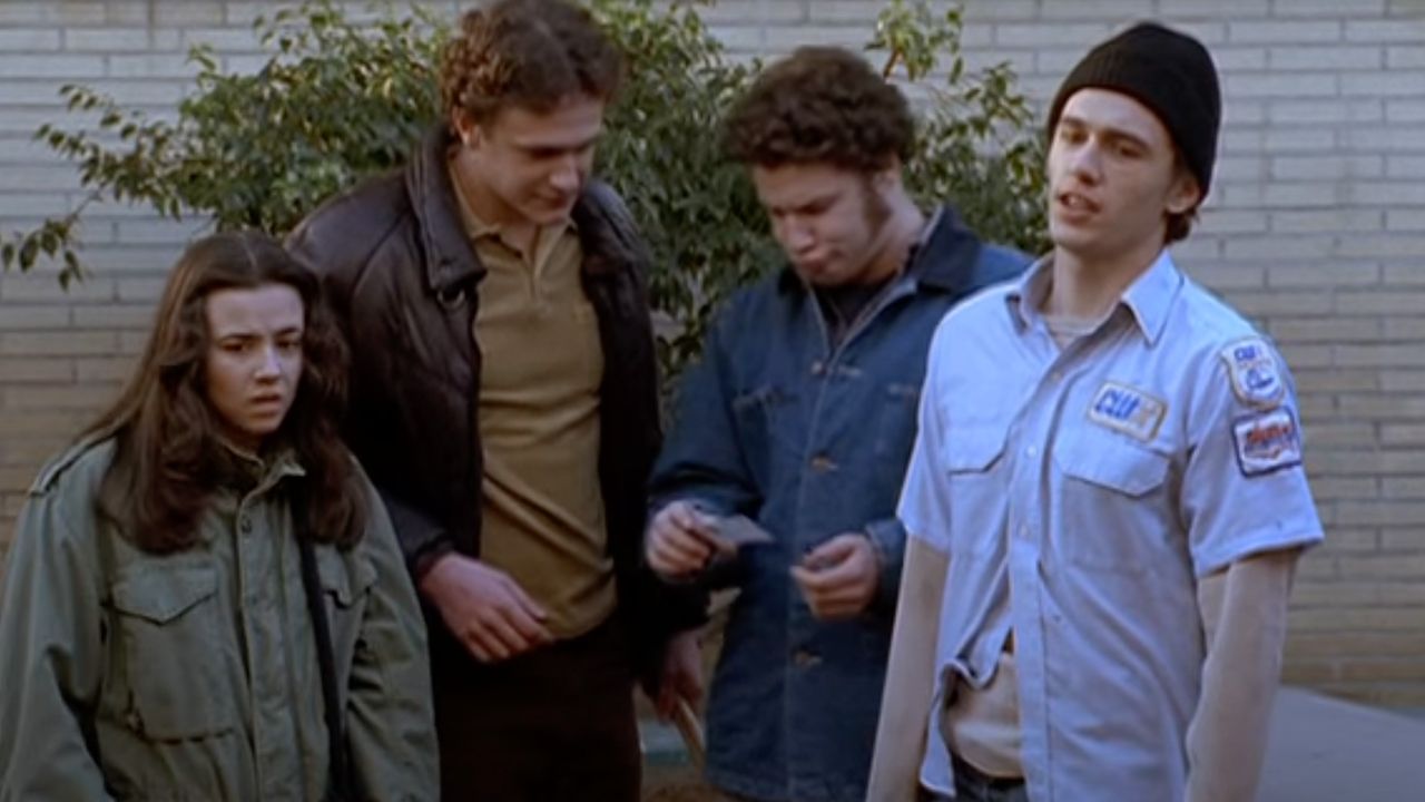 Famous actors that started out as a supporting character on TV shows