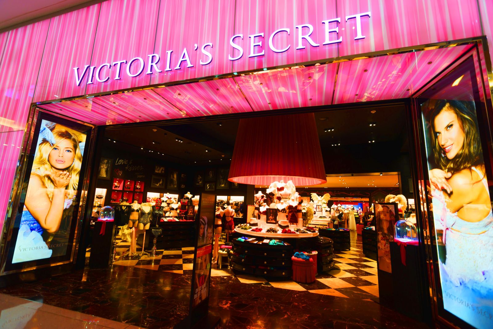 VSCO stock alert: Victoria’s Secret soars after earnings