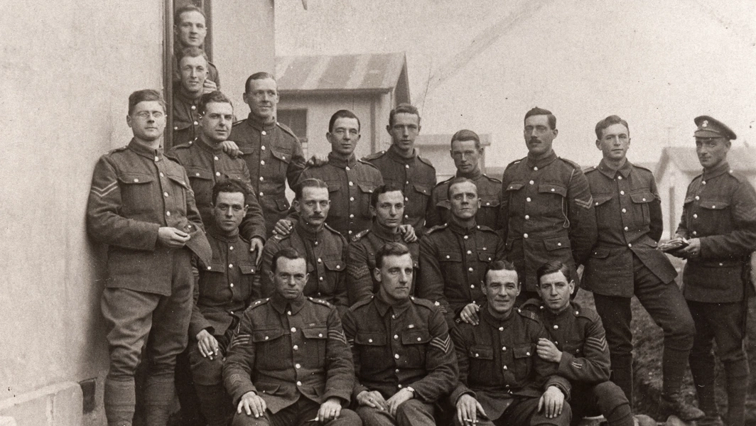 12 unique modifications to military uniforms
