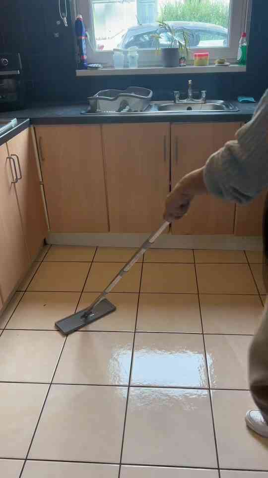 Quick carpet and sink cleaning routine