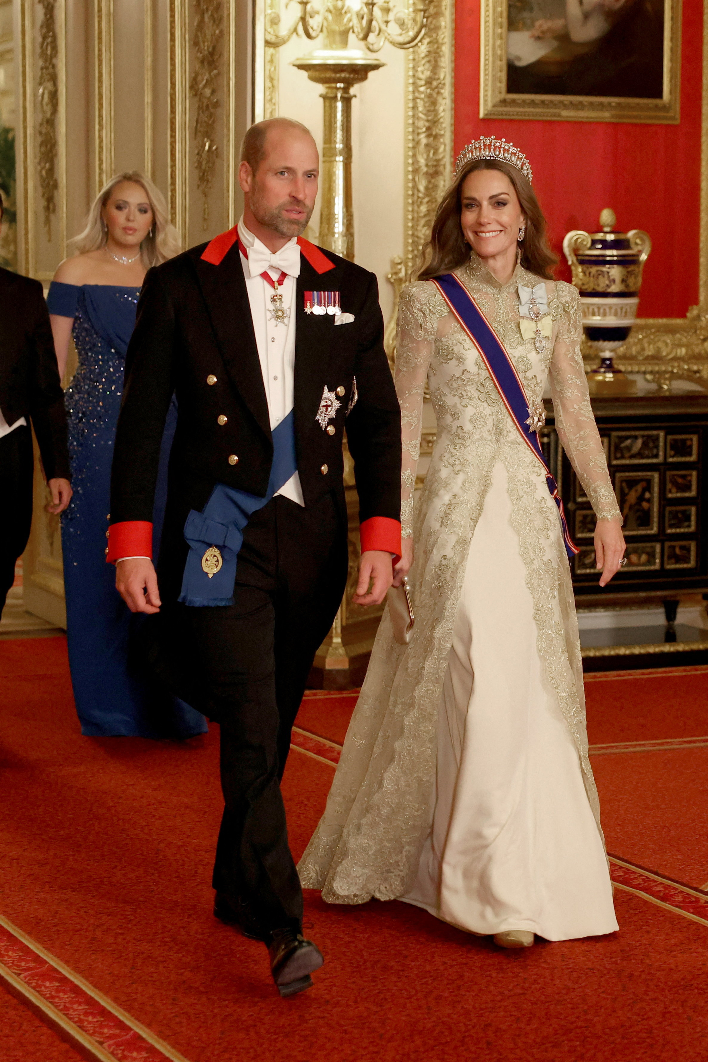 Police officers banned from royal residences over inappropriate ...
