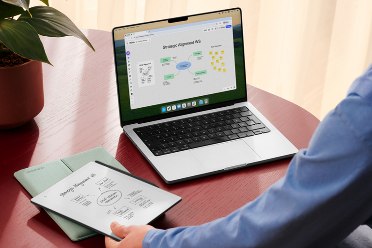 The reMarkable Paper Pure tablet allows you to use pen and paper in a ...