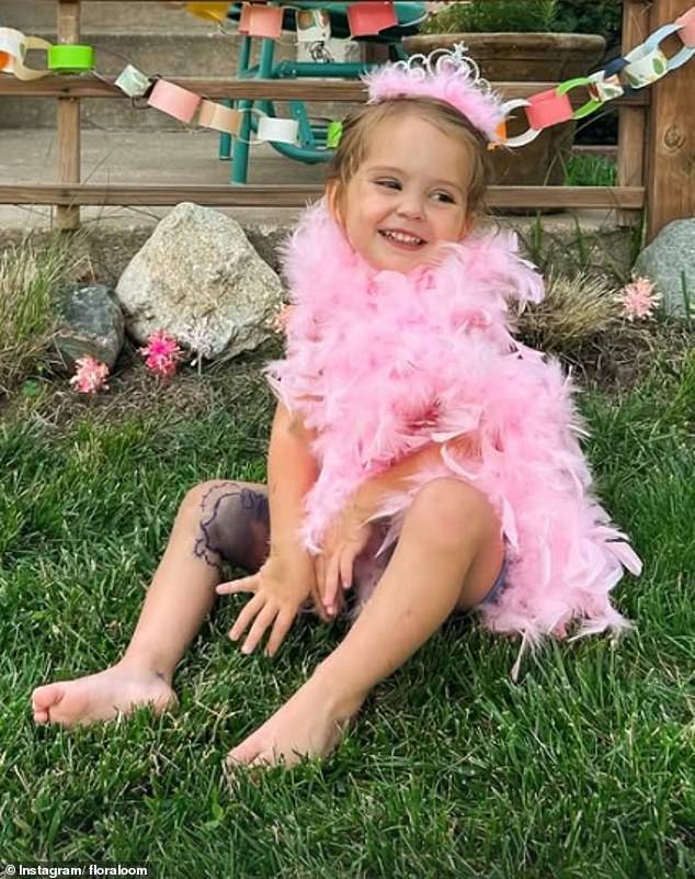 Girl, 2, savaged by rattlesnake while admiring horses during Colorado ...