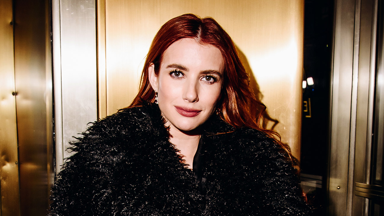 Emma Roberts signs with UTA