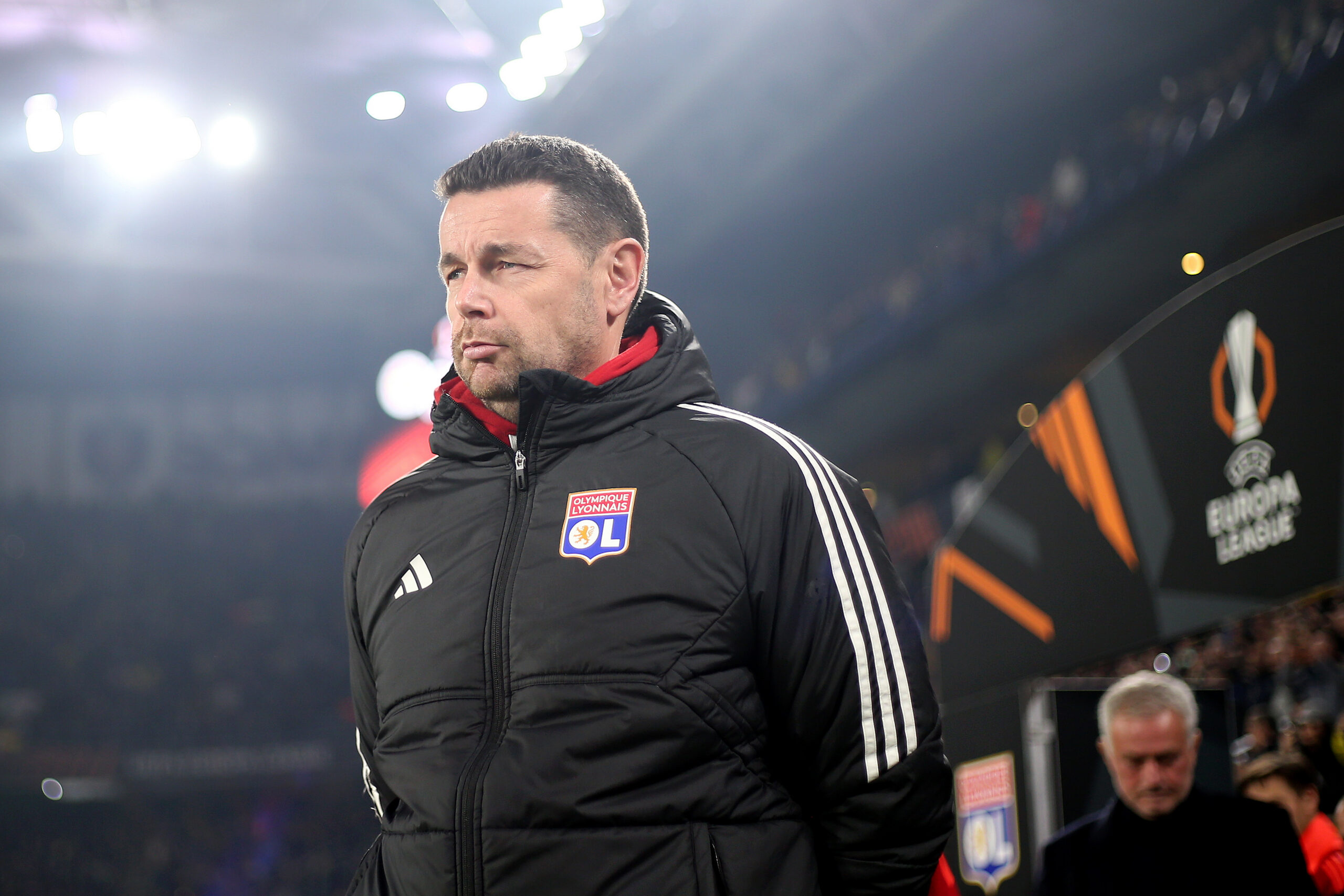 Clamoroso a Lens: Pierre Sage saluta il club, futuro al Crystal Palace?