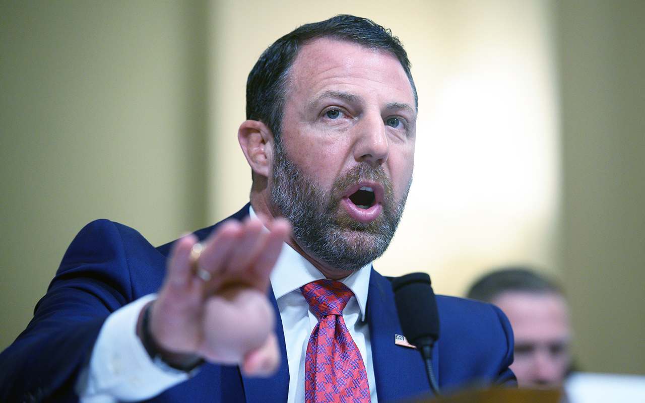 Conservatives erupt after Al Green melts down during viral clash ...