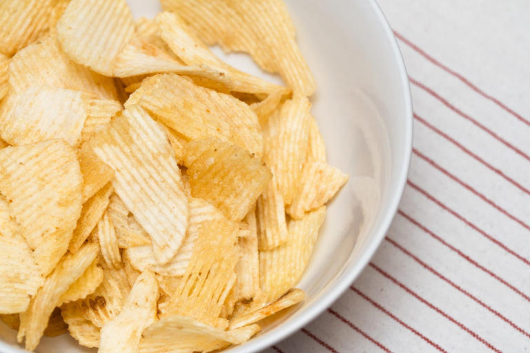 PSA: These everyday foods can actually dehydrate you