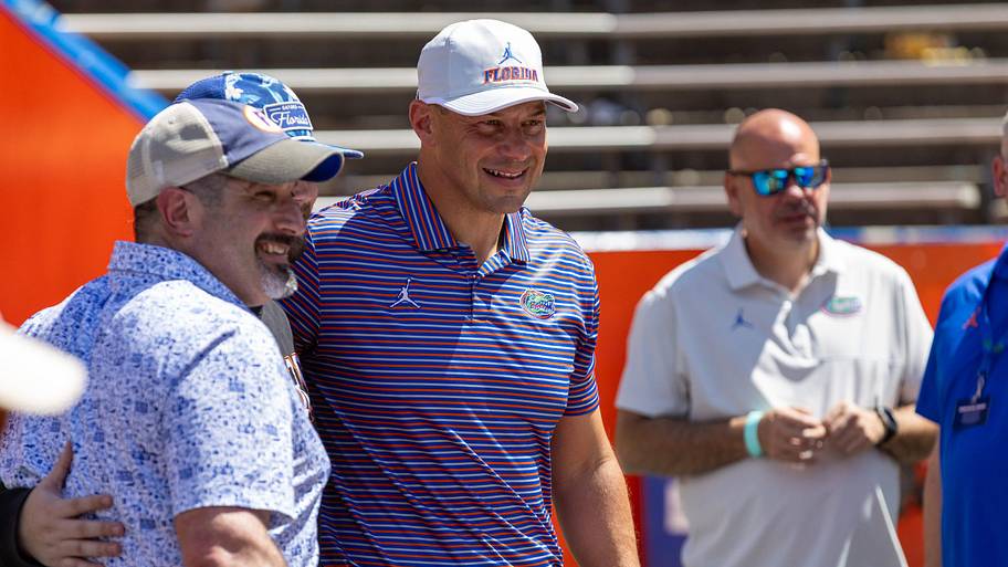 Jon Sumrall and Florida are on the verge of adding a 4-star thumper to ...
