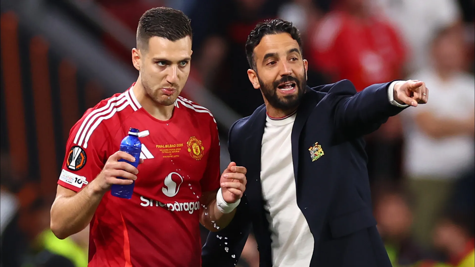 "O futebol ditou assim". Dalot recorda passagem de Amorim pelo United