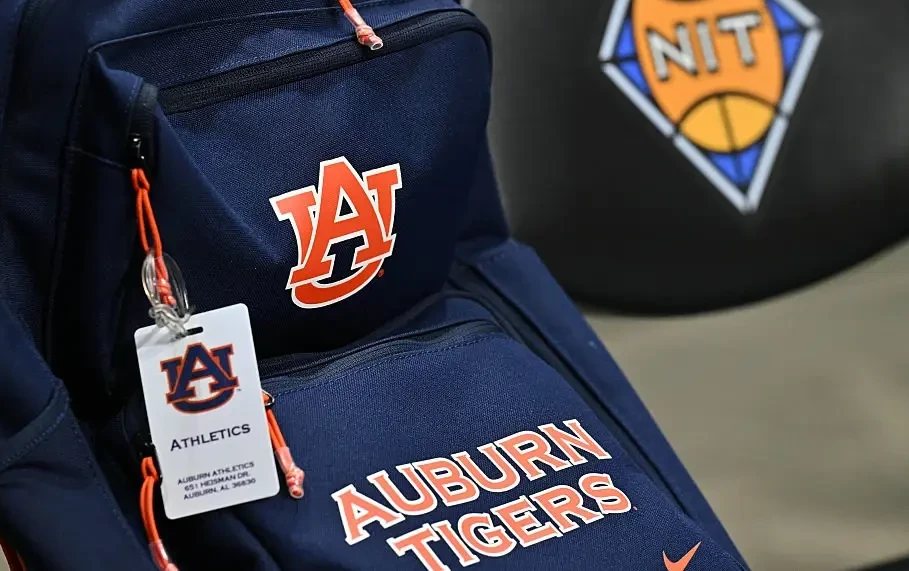 Auburn lands 4-star LB McNeil after Alabama hat fake
