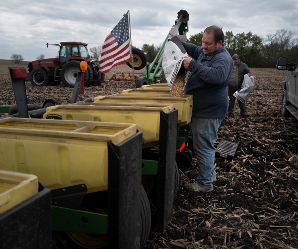 Farmers' frustration with tariffs, rising costs tests GOP