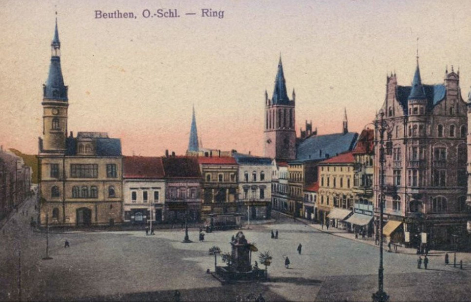 Czy Bytom powinien odbudować ratusz? Historyk z IPN: Tak, ale „to nie ...